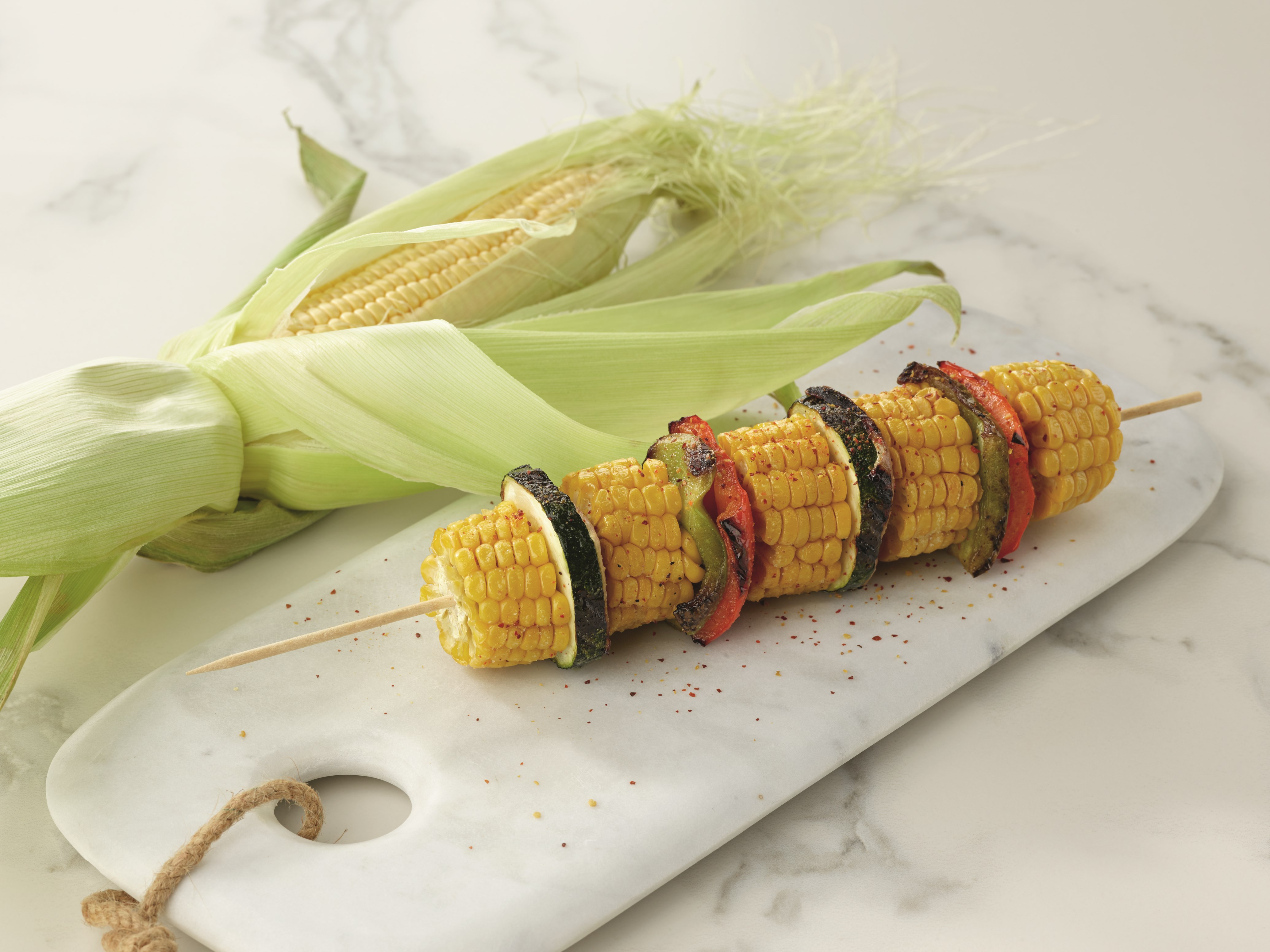 Brochette d’épis de maïs au barbecue - Priméale