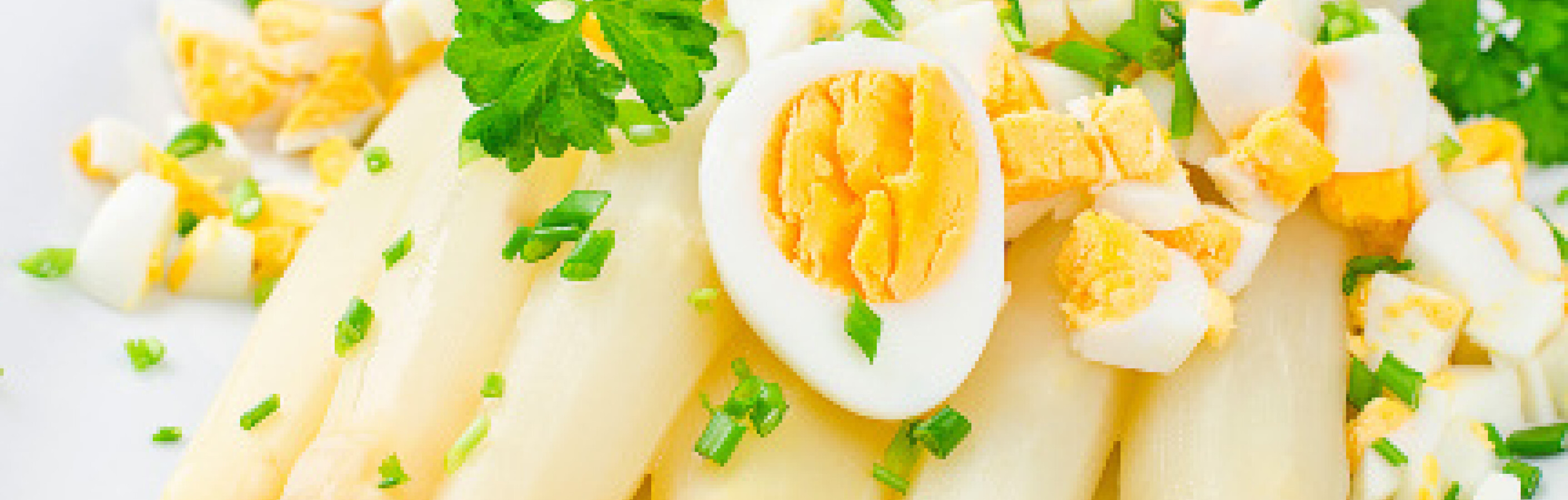 Asperges blanches façon mimosa - Priméale